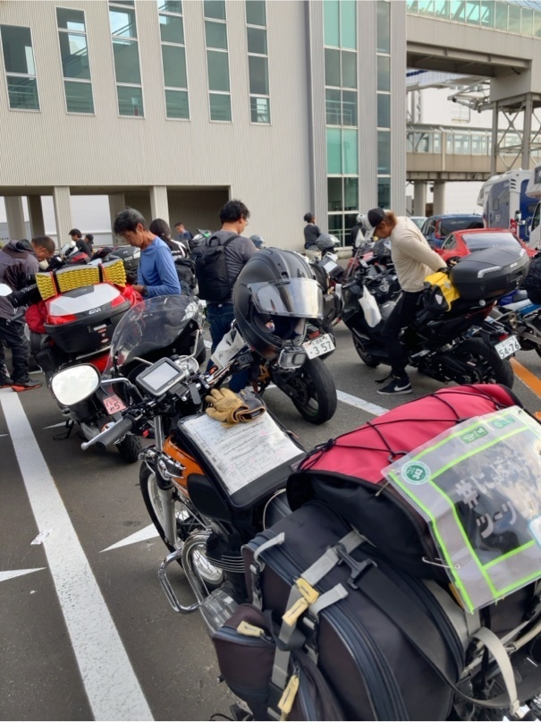 （15）22年ぶりの北海道ツーリング 14日目 8月19日 【美瑛の宿→美瑛の丘セブンスターの木→青い池→セイコーマート→道の駅しむかっぷ→ニ ...